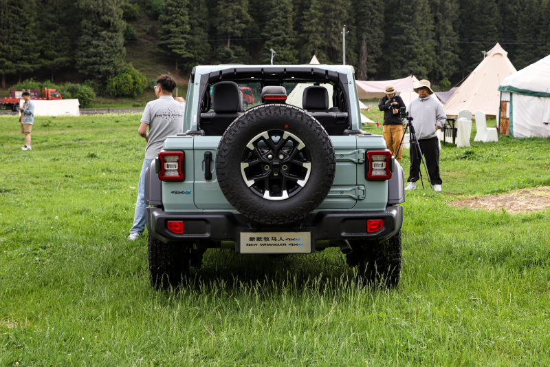 更精致的硬汉 抢先实拍新款Jeep牧马人_易车