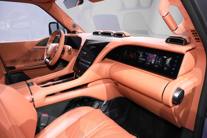 车内五块大屏+星空律动天窗 详细实拍仰望U8内饰_易车