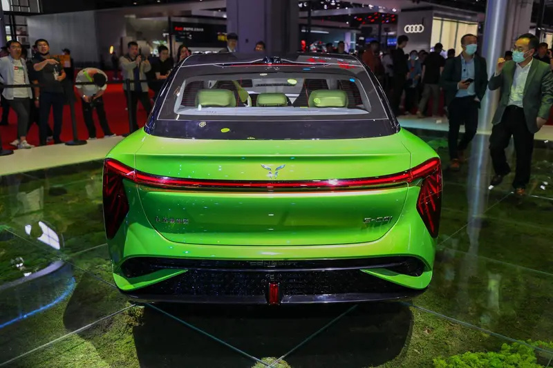 红旗E001内饰官图 将11月上市/最大续航800km_汽车产经网