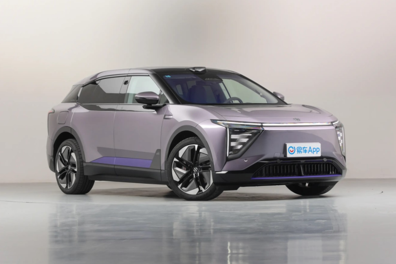 红旗E007/E009首台平台样车下线 家族设计语言_汽车产经网