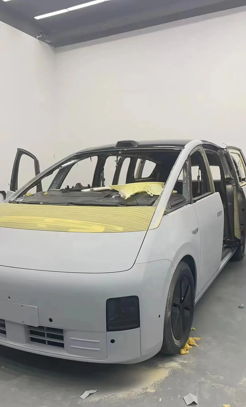 宁德时代官宣理想MEGA搭载5C麒麟电池 充电12分钟续航增500km_汽车产经网