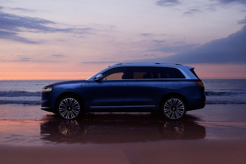 问界M9更多官图 设计灵感源自鲲鹏/将于12月正式发布_易车