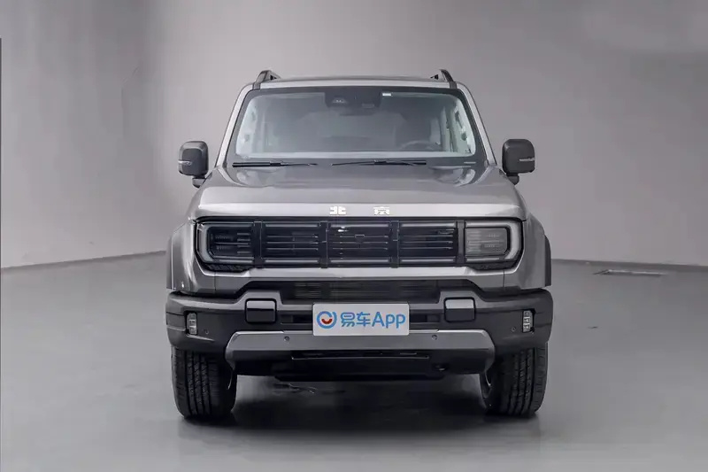 全新北京BJ40正式下线 预售18.58万元起_易车