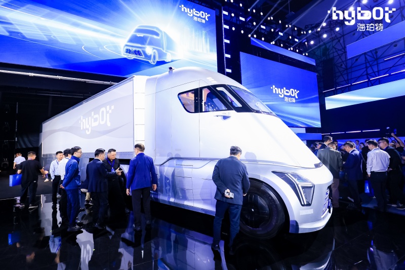 氢能重卡海珀特H49发布：续航超1000km 配高阶智驾_易车