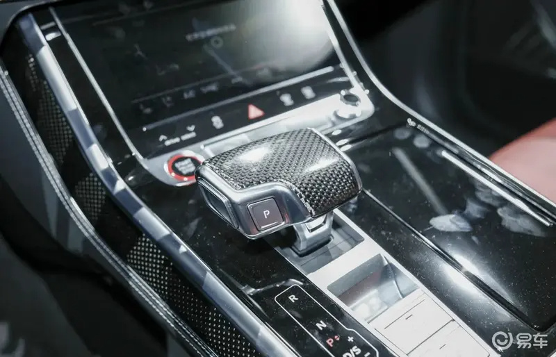 奥迪SQ7智能ACC自适应巡航、主动式车道保持、换道辅助、抬头显_易车