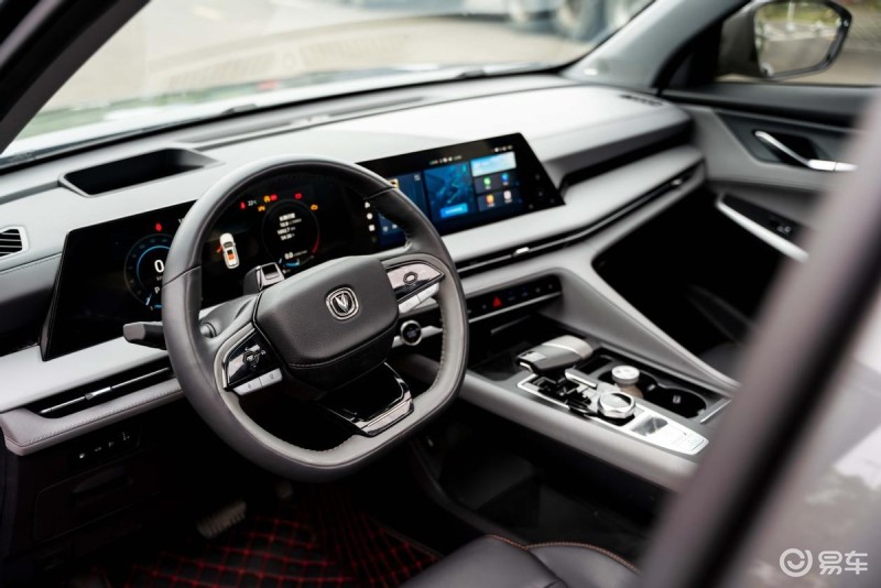 开车不当低头族，这4款15万级SUV都有HUD，怎么选?_易车