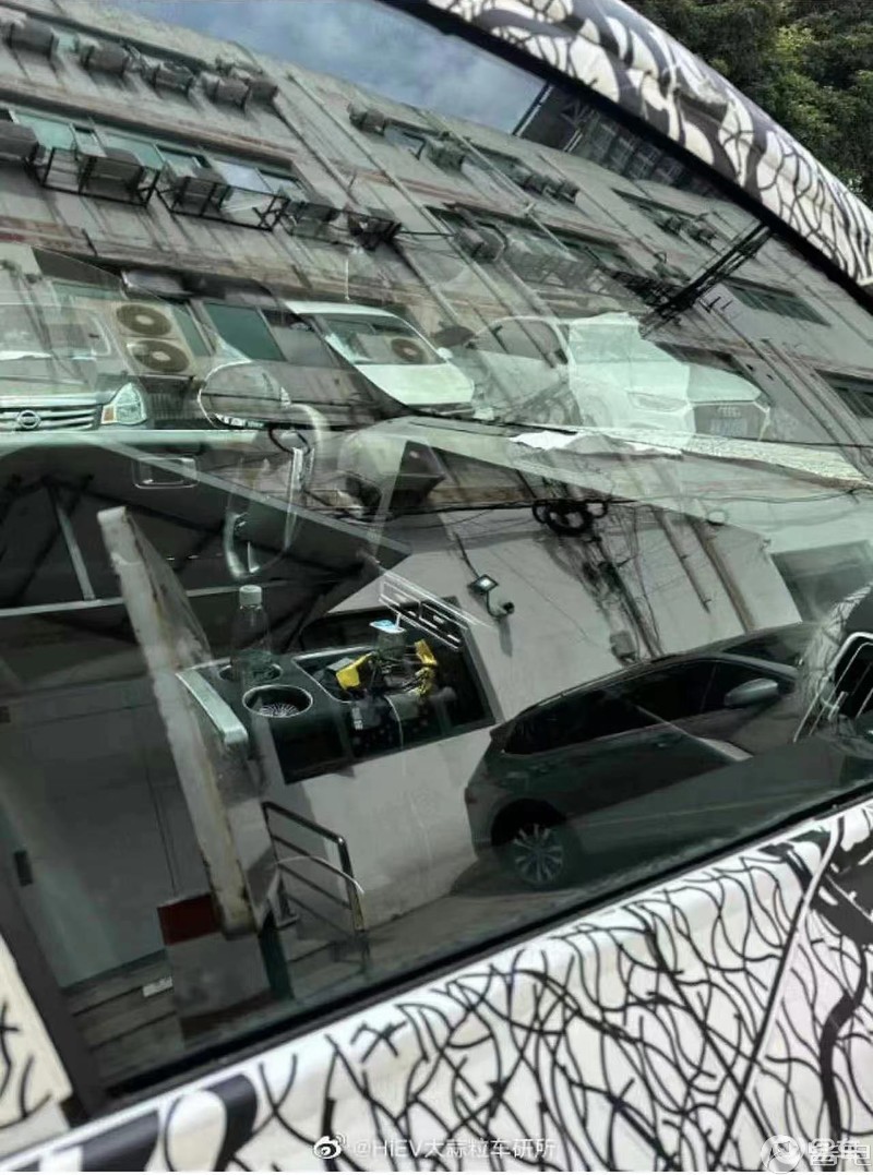 30万以内，5座！理想L6路试伪装车曝光！_易车