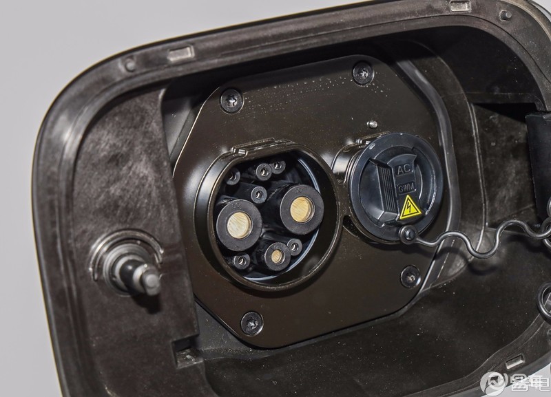 续航110km 长城坦克500Hi4-T正式上市_易车