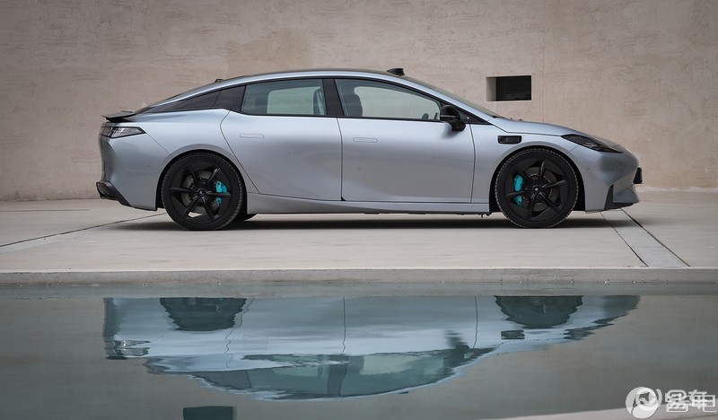广汽昊铂HyperGT上市！21.99万起，超越特斯拉？_易车