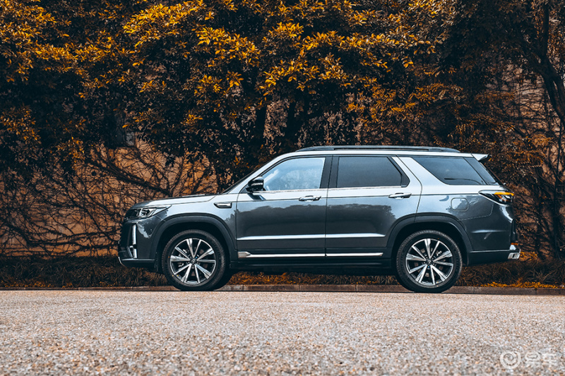 新旗舰标杆 长安CS95PLUS亮点解析_易车