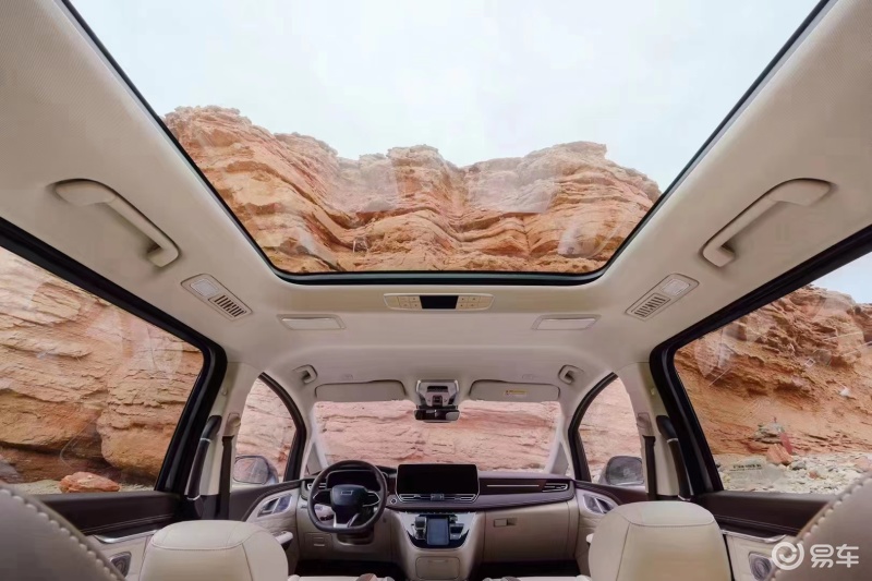 全新MPV奔腾M9石家庄上市22.98万元起_易车