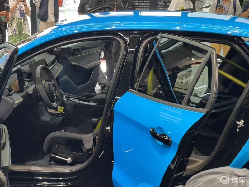 领克03高性能车特别版发布 加入03TCR赛车元素_易车