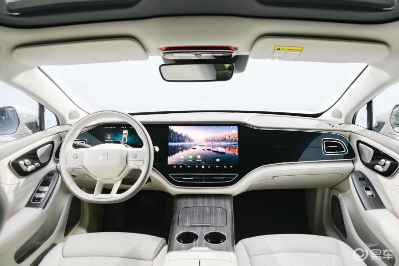 2023广州车展：飞凡F7都市版售18.99万元_易车