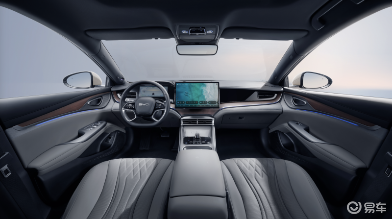 海豹DM-i车型发布全新内饰配色 打造环绕式流动视觉体验_易车
