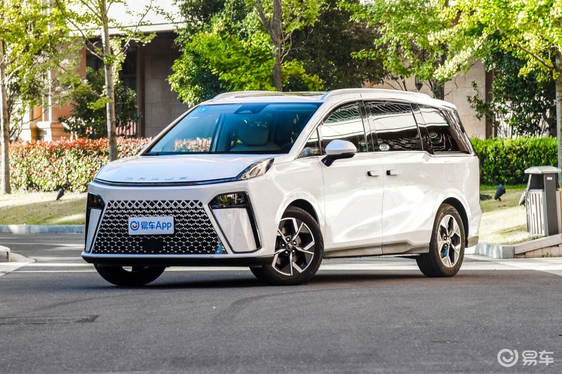 20万元全能MPV你选谁 上汽大通MAXUS G70对比广汽本田奥德赛_易车