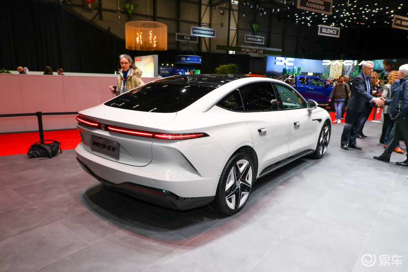 2024日内瓦车展：MG9 EV亮相_易车