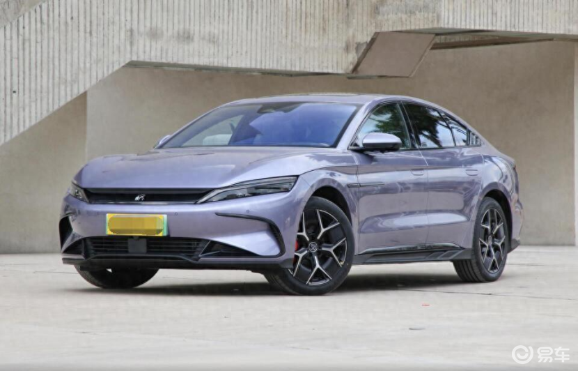 比亚迪汉EV荣耀版上市！天神之眼＋DiPilot 100_易车