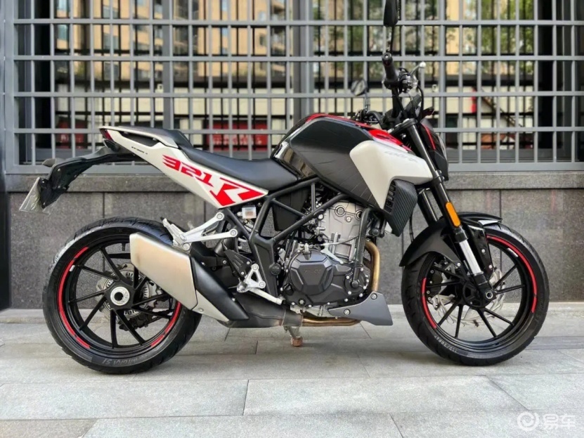 这是什么概念！春风街车450NK发布：27880元！_易车