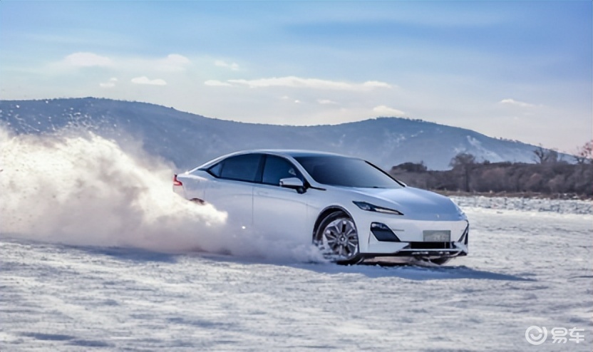 高端电车谁才是“强者”？深蓝SL03纯电版对比小鹏P5！_易车