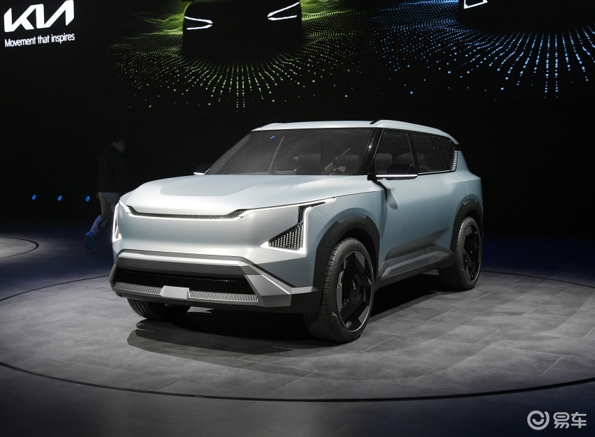 纯电动SUV 起亚EV5量产版将于8月亮相 11月份上市_易车