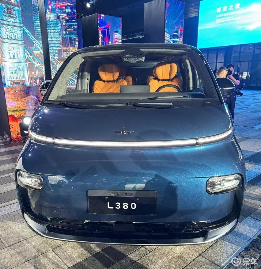 奢华“头等舱”享受，实拍“陆地空客”LEVC L380_易车