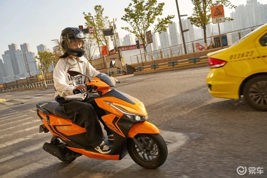 女神专属座驾！五款踏板摩托车让女孩们爱不释手_易车