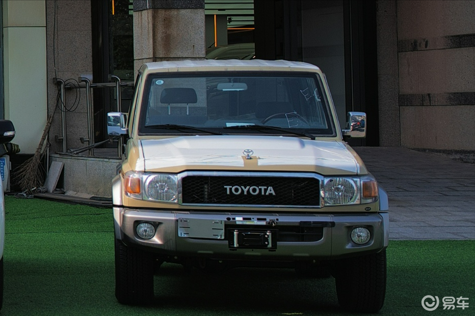 越野车酷路泽LC71“华丽亮相”，配置四驱4.0L 6缸_易车