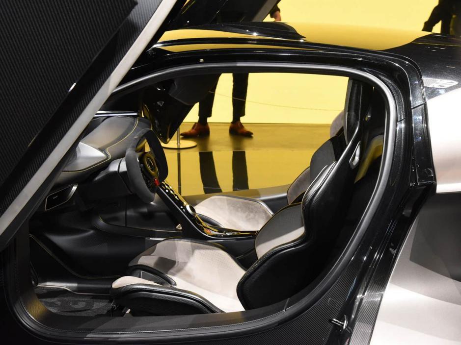 这台2188万起的莲花跑车EVIJA，没几个人能买得起_易车