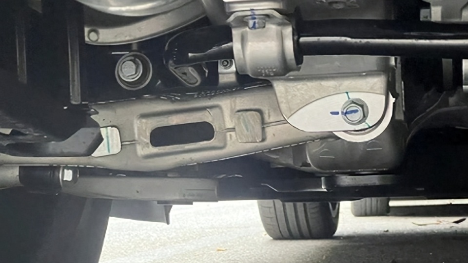 全铝底盘，用料超迈巴赫GLS，问界M9千万内最好？_易车