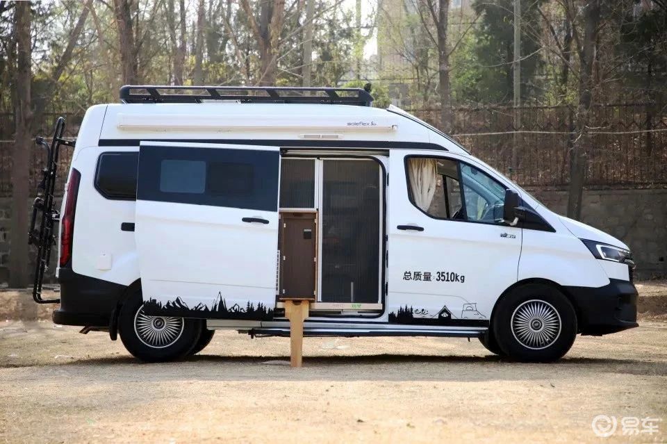 首搭9AT+12.3寸双联屏房车B型首先福特全顺V362_易车