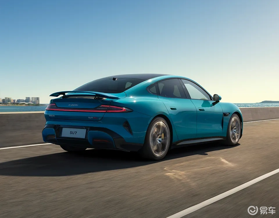 小米SU7供单电机后驱和双电机四驱可选“之所以标配700公里_易车
