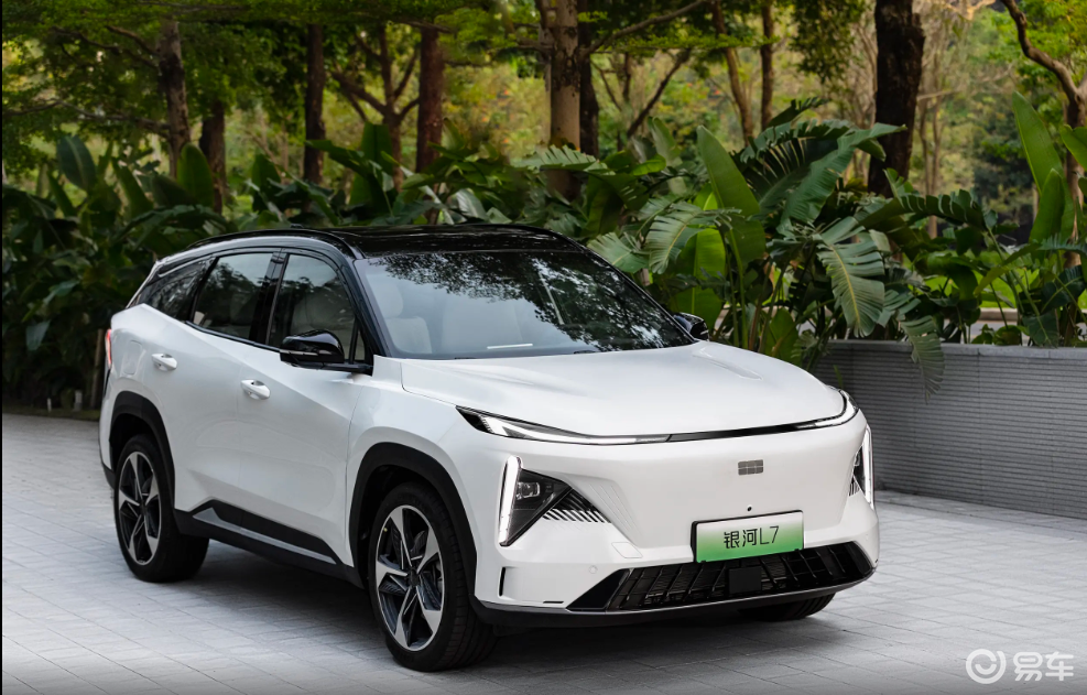 银河L7震撼上市：操控、续航、性价比三大优势完胜对手_易车