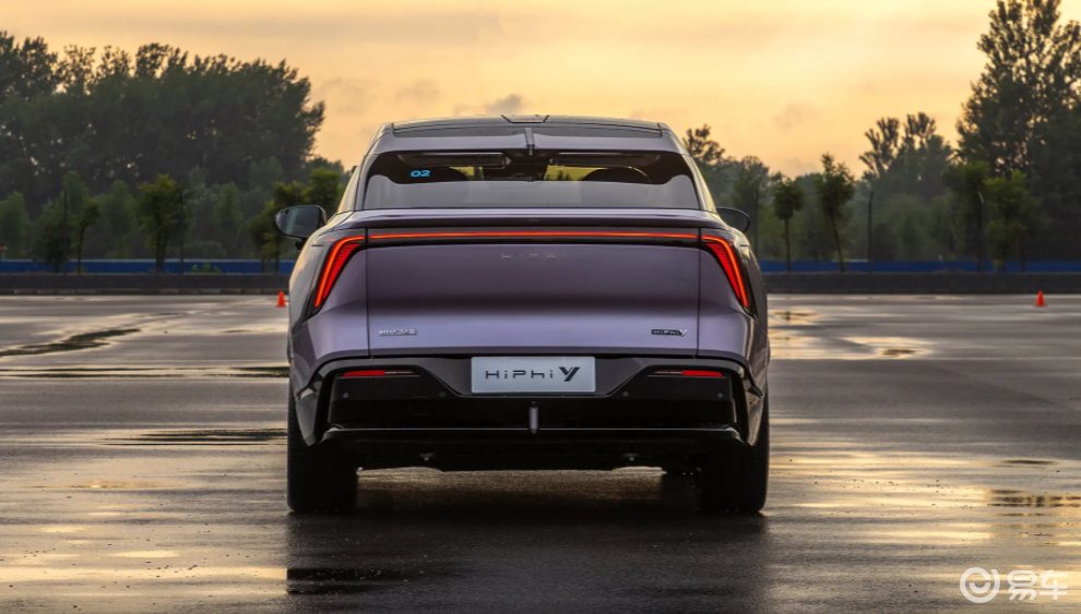 “门厂”再出新车，起售价仅36.9万元，对标蔚来ES6_易车