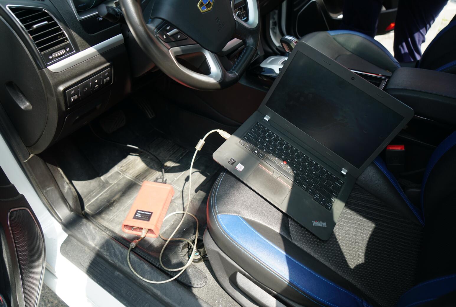 宋楠：解析吉利帝豪EV300“动力电池水冷散热”_易车