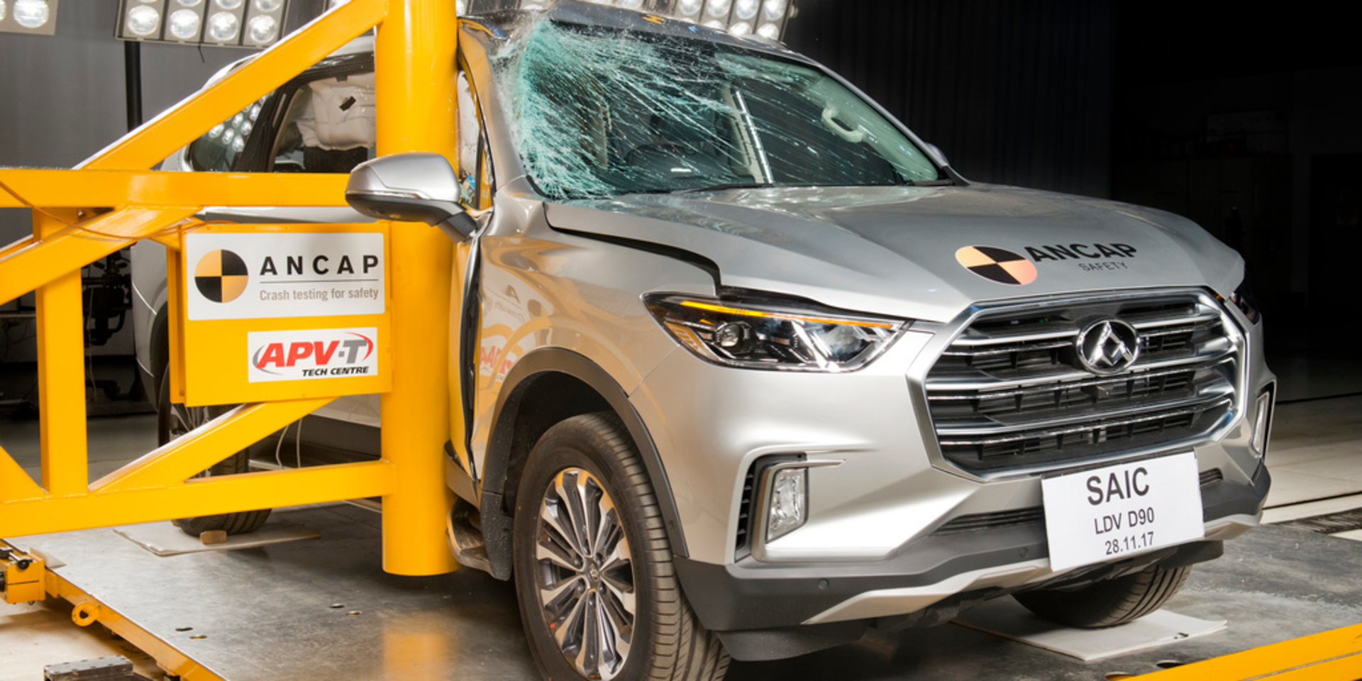 大通D90 A-NCAP碰撞测试解析_易车