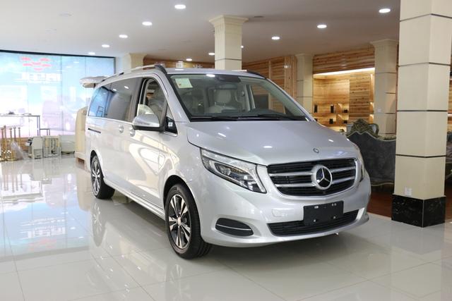 MPV里的“贵公子”：奔驰Vclass商务车，告_易车