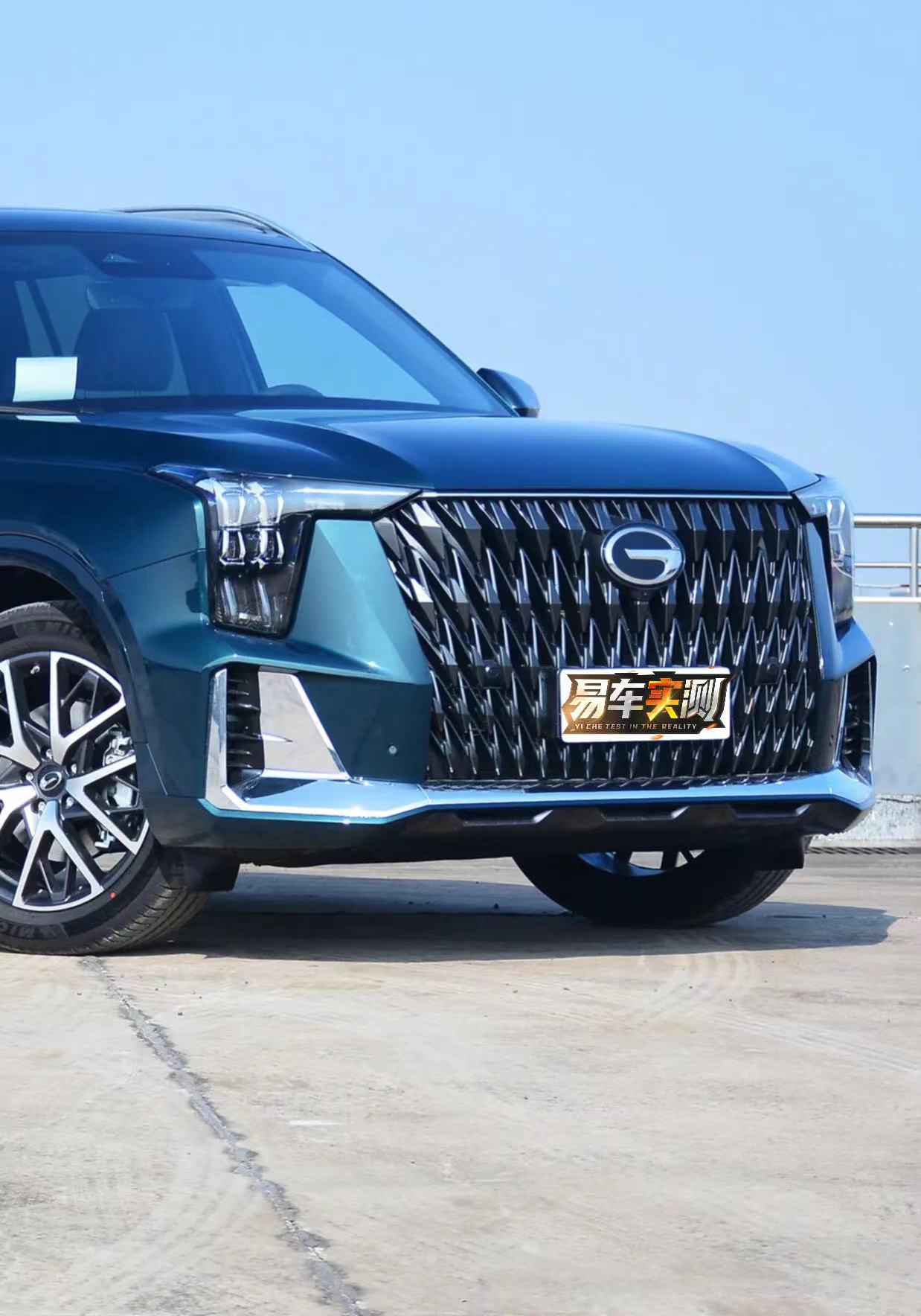 【广汽传祺GS8新增车型上市】日前，从官方渠道获悉，广汽传祺GS8新增一款领航系_传祺GS8社区_易车社区