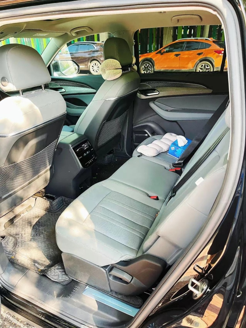 [奥迪Q6 2023款 45 TFSI quattro Roadjet 齐云型 羽林套装 7座]怎么样口碑好不好-车友双层板烧厚芝士堡点评-易车