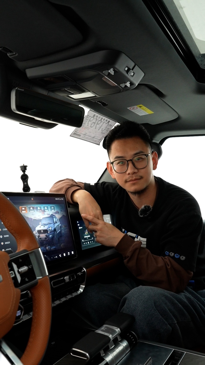 猛士猛士9172023款 猛士917 增程式 200km车型规格概览视频说明书_车型概览_易车