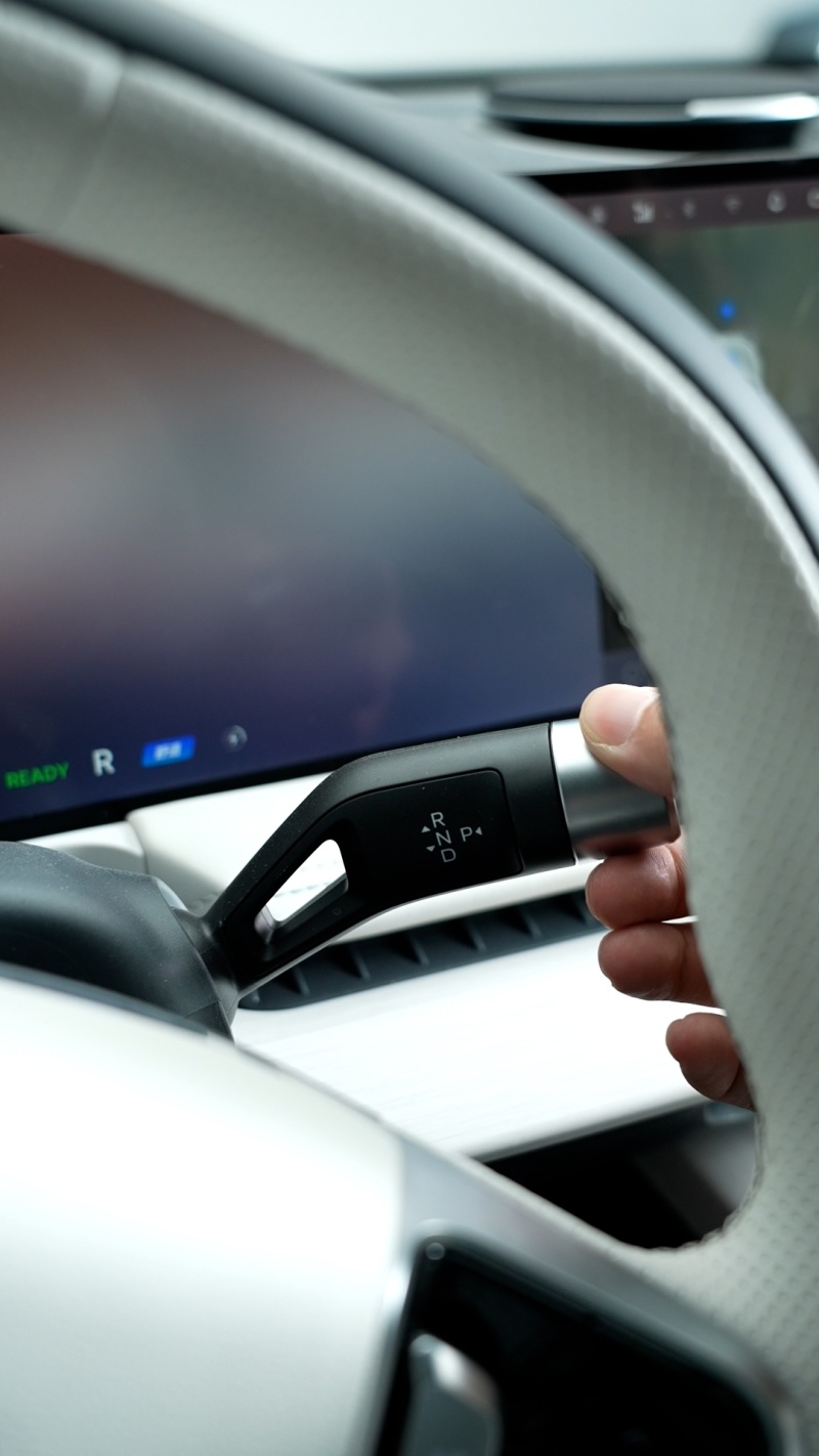 吉利银河银河E82024款 银河E8 665km 后驱星舰 智驾版车型规格概览视频说明书_车型概览_易车