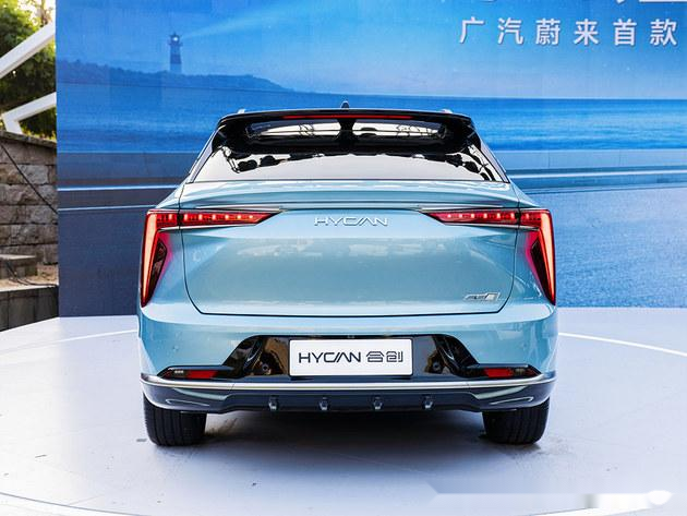 广汽蔚来首款车型发布，命名为HYCAN 007，预售价26万元-40万元起_易车