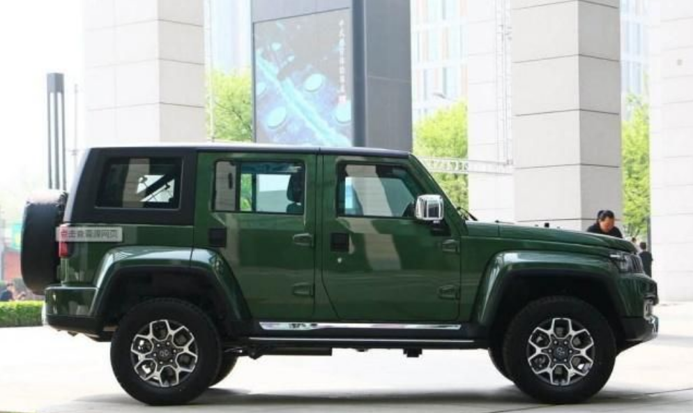 2020款BJ90民用版正式上市，指导价98.8-128.8万_易车