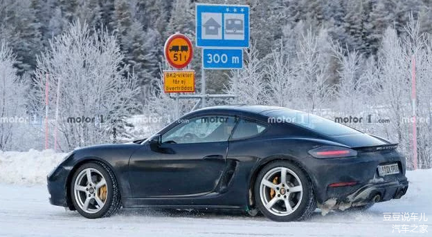 六缸的718要来了！保时捷718特别版车型测试谍照曝光_易车