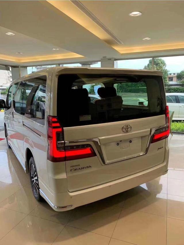 全新MPV—丰田Granvia格兰维亚 2.8T柴油商务 实拍解析_易车