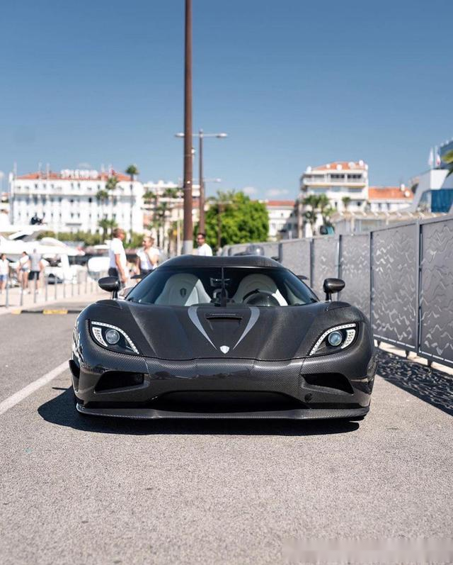 全身碳纤维，2.8秒破百创下吉尼斯纪录，幽灵柯尼塞格Agera R_易车