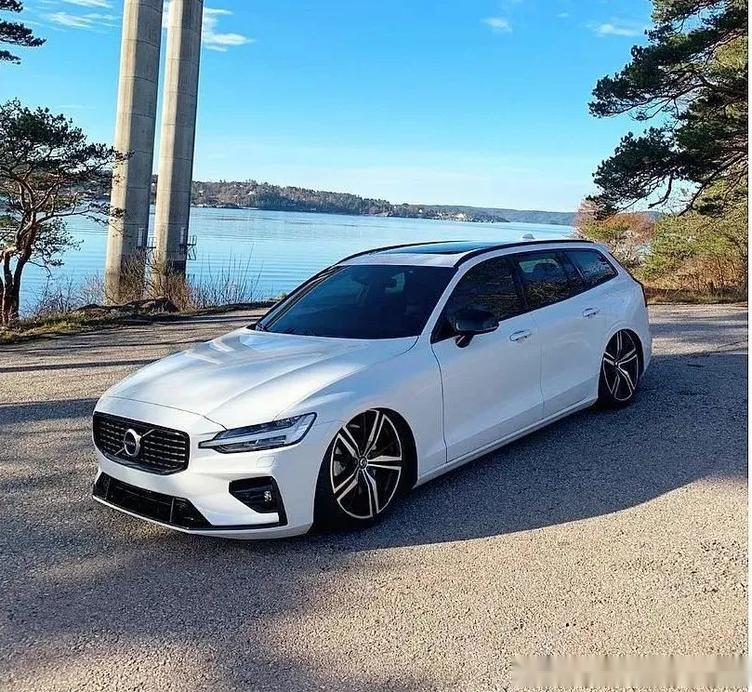 带你领略来自北欧的优雅，新款沃尔沃V60改装后这迷人的气质_易车