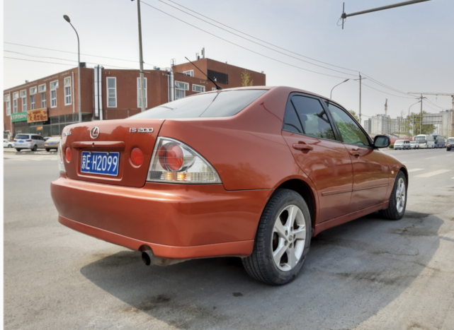万诱引力不老传说之雷克萨斯IS200_易车