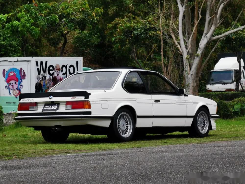 开完这辆33岁的宝马635CSi，就不想碰现在那些无趣的性能车了_易车