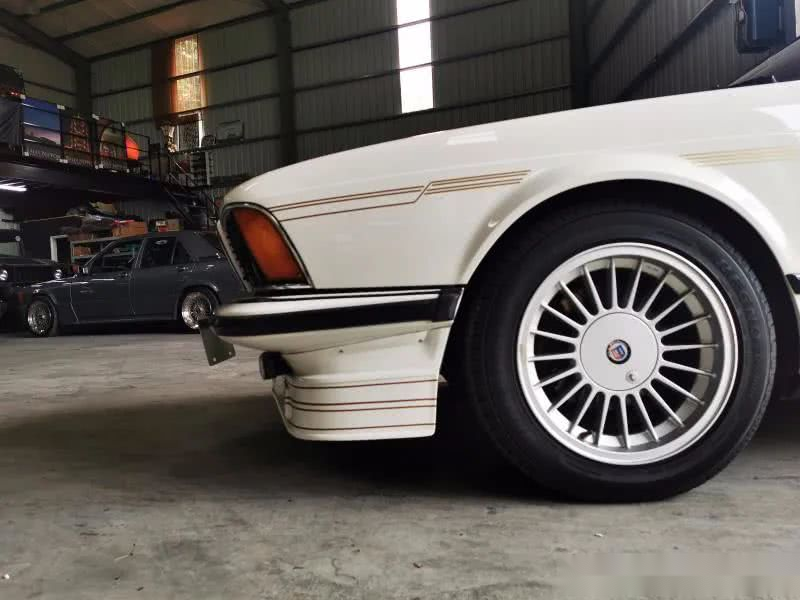 开完这辆33岁的宝马635CSi，就不想碰现在那些无趣的性能车了_易车