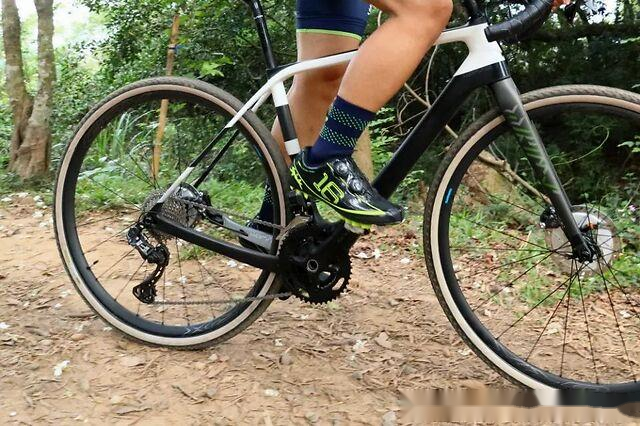 是公路还是越野？新领域的Shimano GRX实测_易车